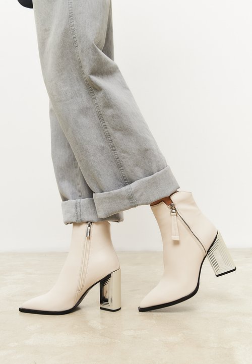 Barbour ELSA - Cowboy-/Bikerlaarsjes - neutral/crème - Zalando.be