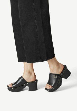 Tamaris Clogs - black leather/schwarz - Zalando.de