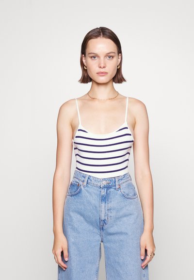 Boutique femme : chaussures, vêtements et accessoires | Zalando