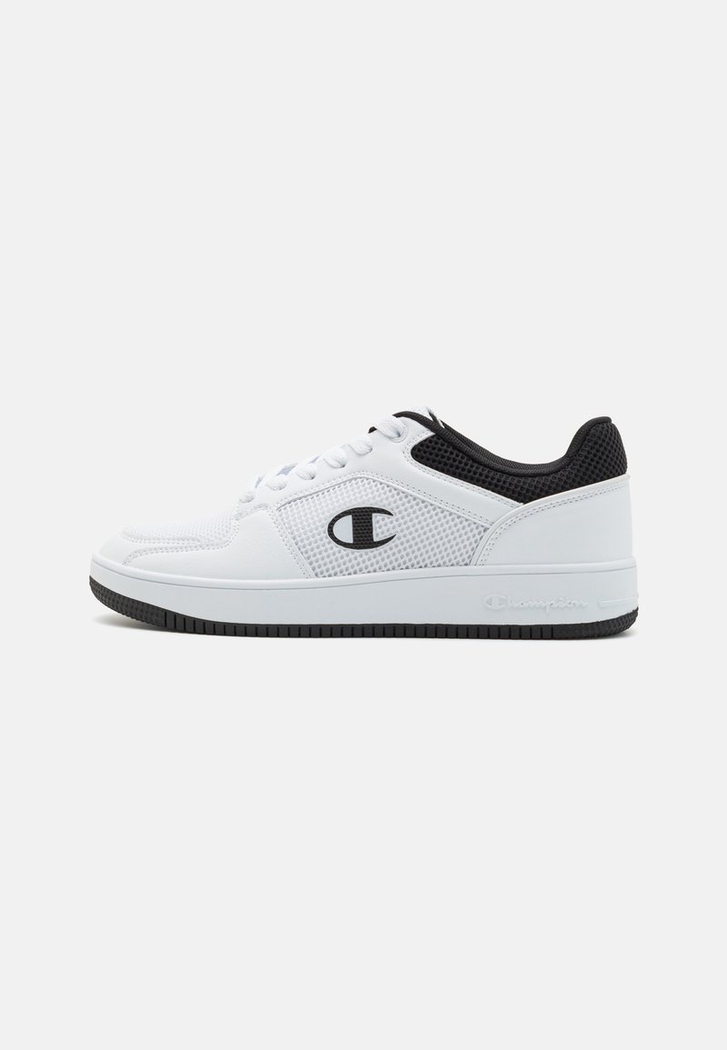 Champion COUNT - Basketball shoes - white/new black/white - Zalando.co.uk