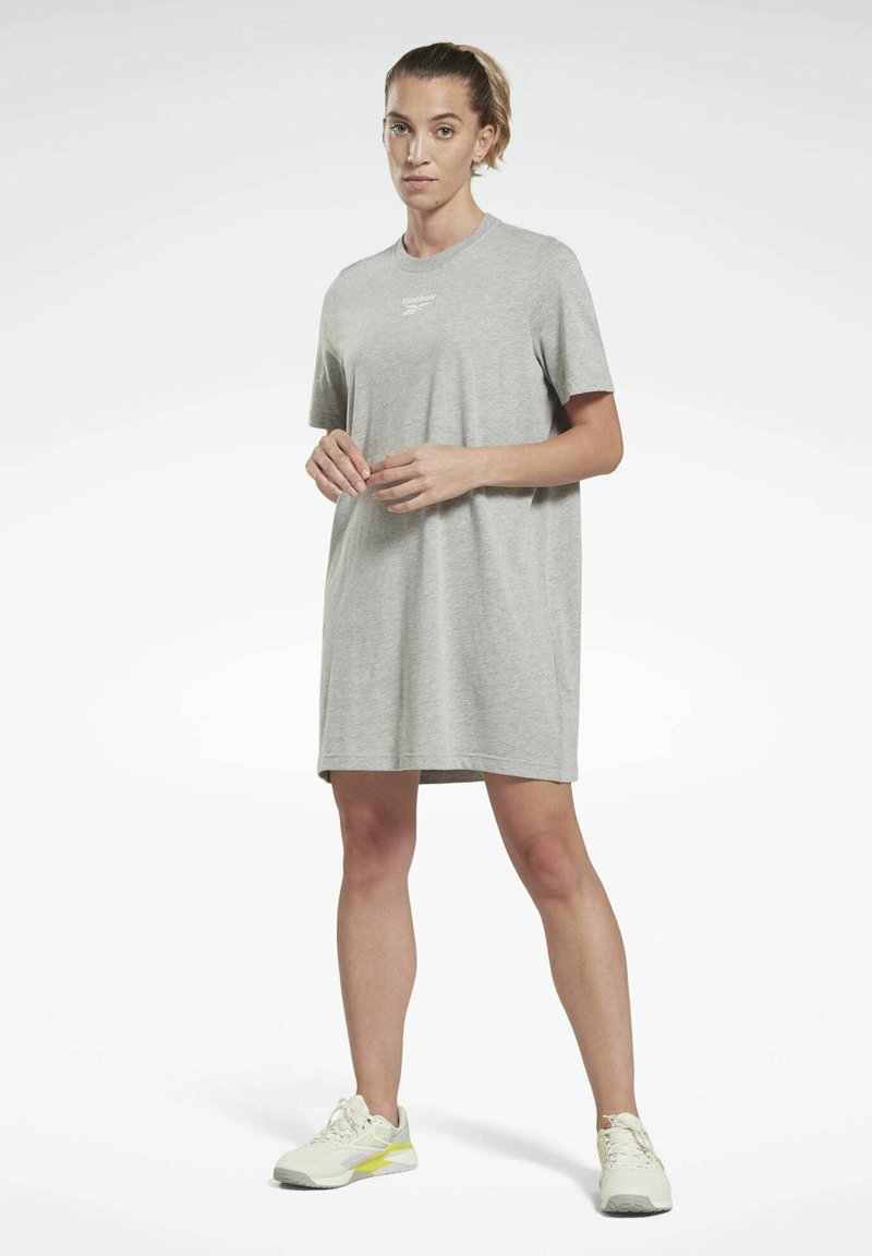 Reebok REEBOK TEE DRESS - Vestido ligero - medium grey heather white ...