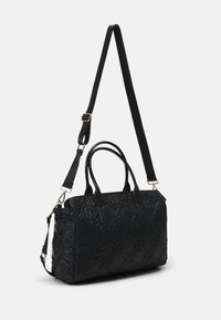 Guess DIAPER BAG UNISEX - Sac à langer - jet black/noir - ZALANDO.FR