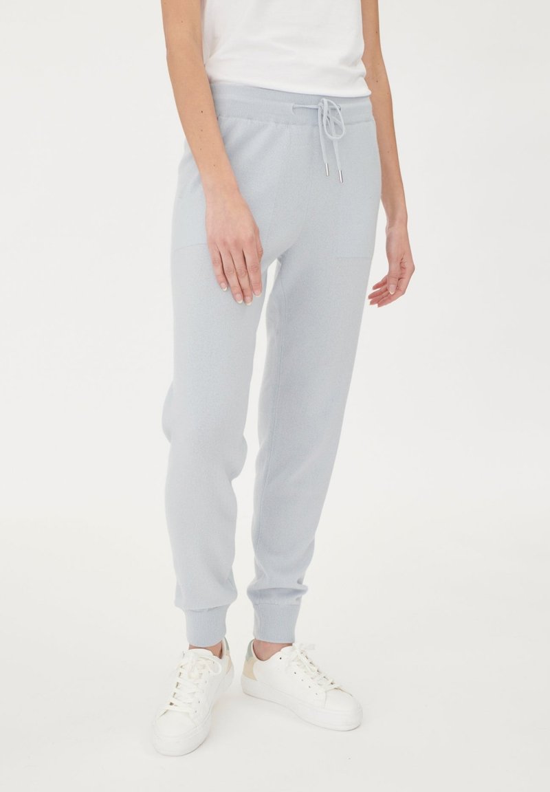 GOBI Cashmere JOGGING MIT BÜNDCHEN - Tracksuit bottoms - blue/grey/blue ...