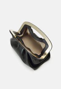 Stuart Weitzman THE MODA FRAME POUCH - Handtasche - black/schwarz ...