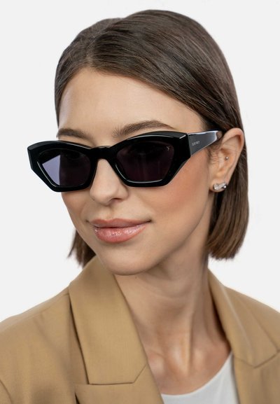 SURI FREY ANNY - Aurinkolasit - brown/ruskea - Zalando.fi