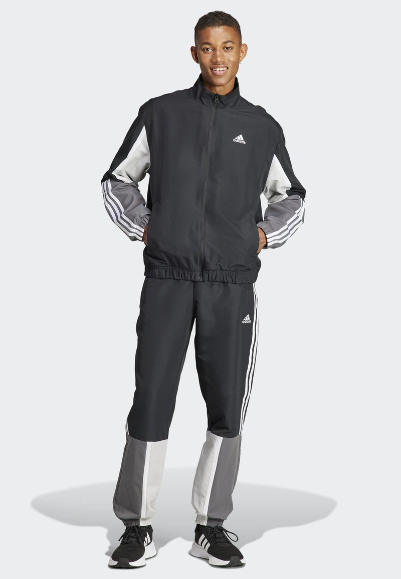 adidas Sportswear SPORTSWEAR COLORBLOCK TRACKSUIT SET - Tuta - black ...