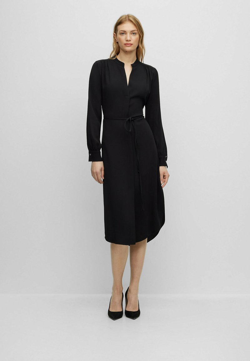 BOSS BELTED SHIRT DRESS WITH COLLARLESS STYLING AND BUTTON CUFFS - Robe ...