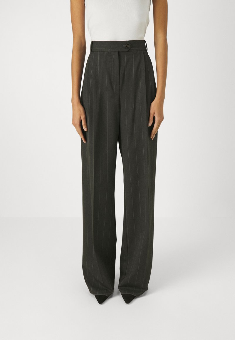 MAX&Co. LOONEY TAYLOR - Broek - mittelgrau nadelstreifen/donkergrijs ...