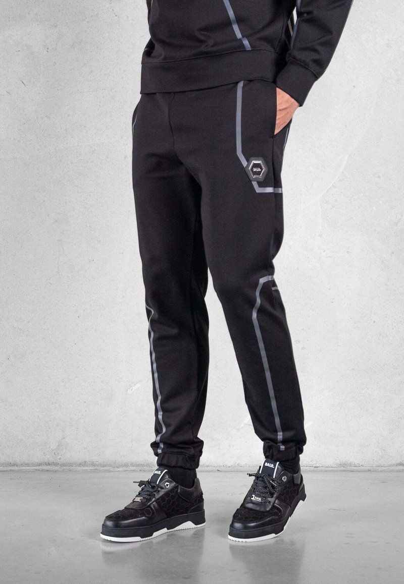 BALR. MAX HEX LINE - Tracksuit bottoms - jet black/black - Zalando.de