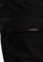 bee inspired RIVERO - Cargo trousers - black - Zalando.de