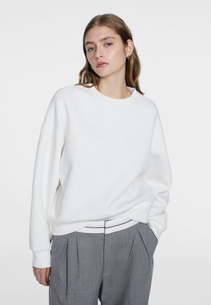 Urban Classics OVERSIZED TRIANGLE CREW NECK - Sweatshirt - white/blanc ...