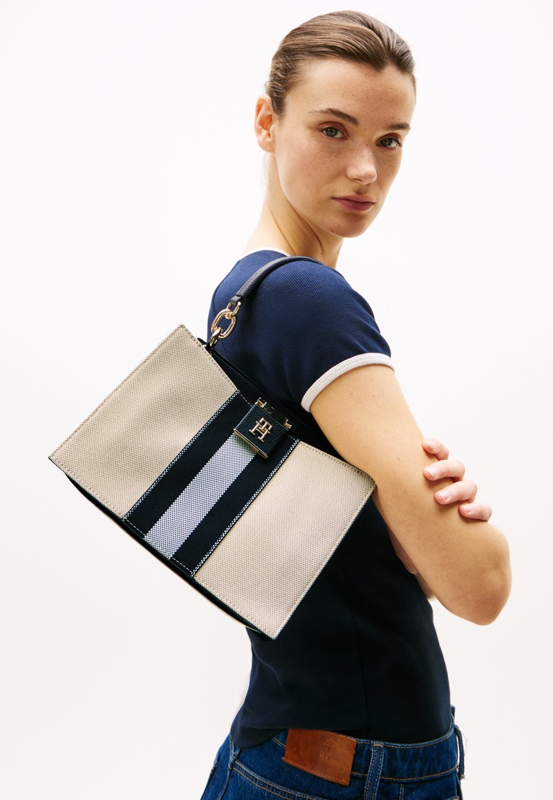 Tommy Hilfiger HER MINI TOTE - Handbag - blue - Zalando.ie