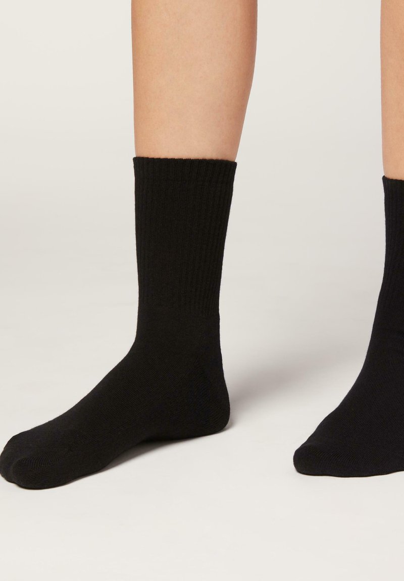 Calzedonia SPORT UNISEX - Sports socks - nero/black - Zalando