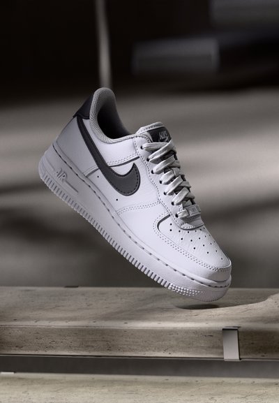 Nike Tennarit naisille netistä | Sneakers | Zalando