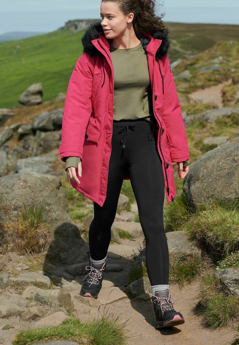 Next ELEMENTS - Stoffhose - ultimate black/schwarz - Zalando.de