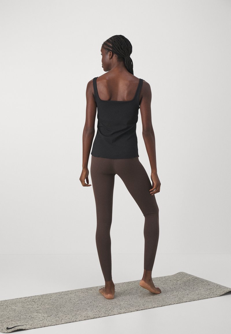 Nike Performance ZENVY - Leggings - baroque brown/brown - Zalando.ie