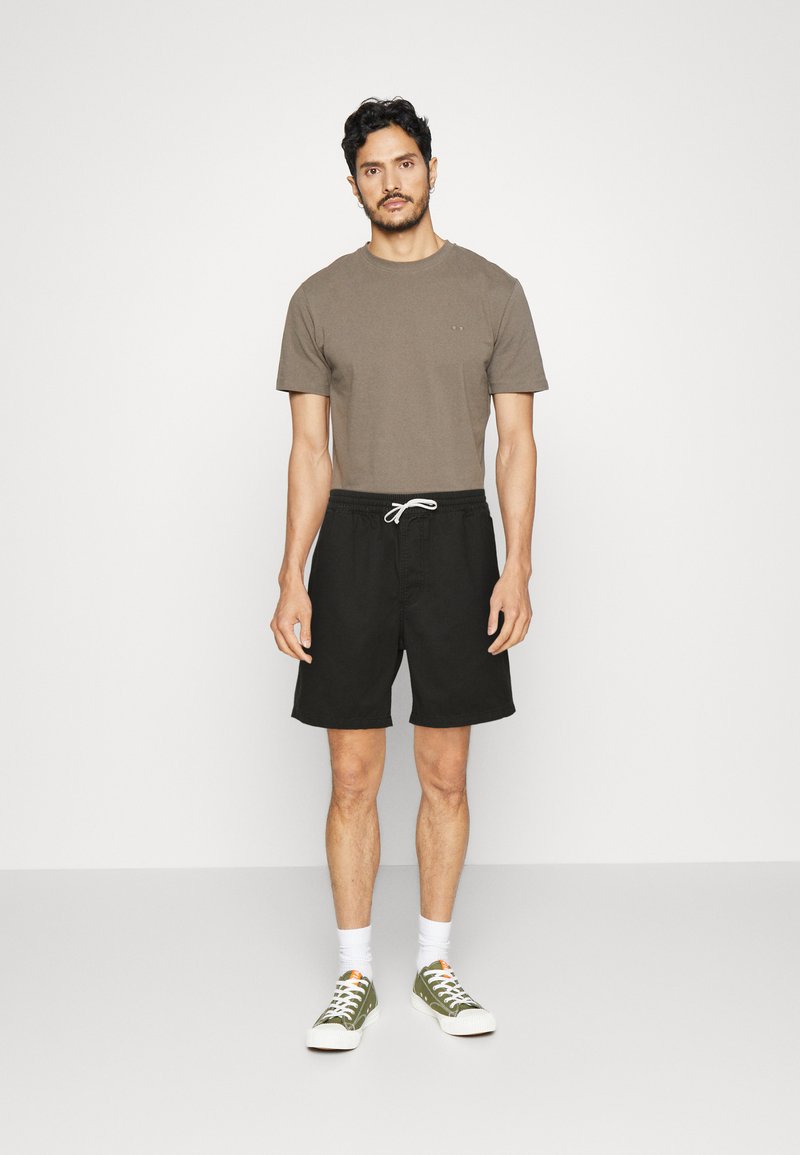 Pier One 2 PACK - Shorts - olive / black/olive - Zalando.co.uk