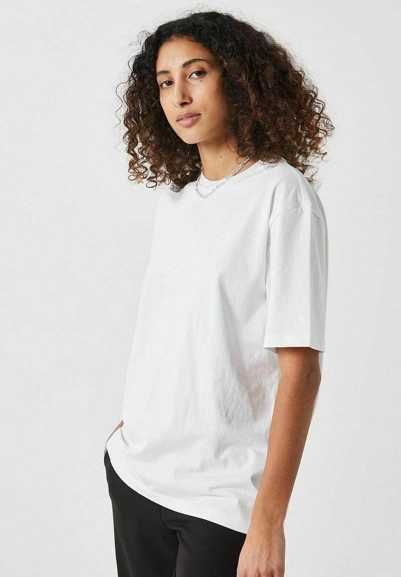 Minimum ARKITA - T-Shirt basic - white/weiß - Zalando.at