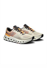 On CLOUDRUNNER 2 WIDE - Väglöparskor - pearl tangerine/offwhite ...