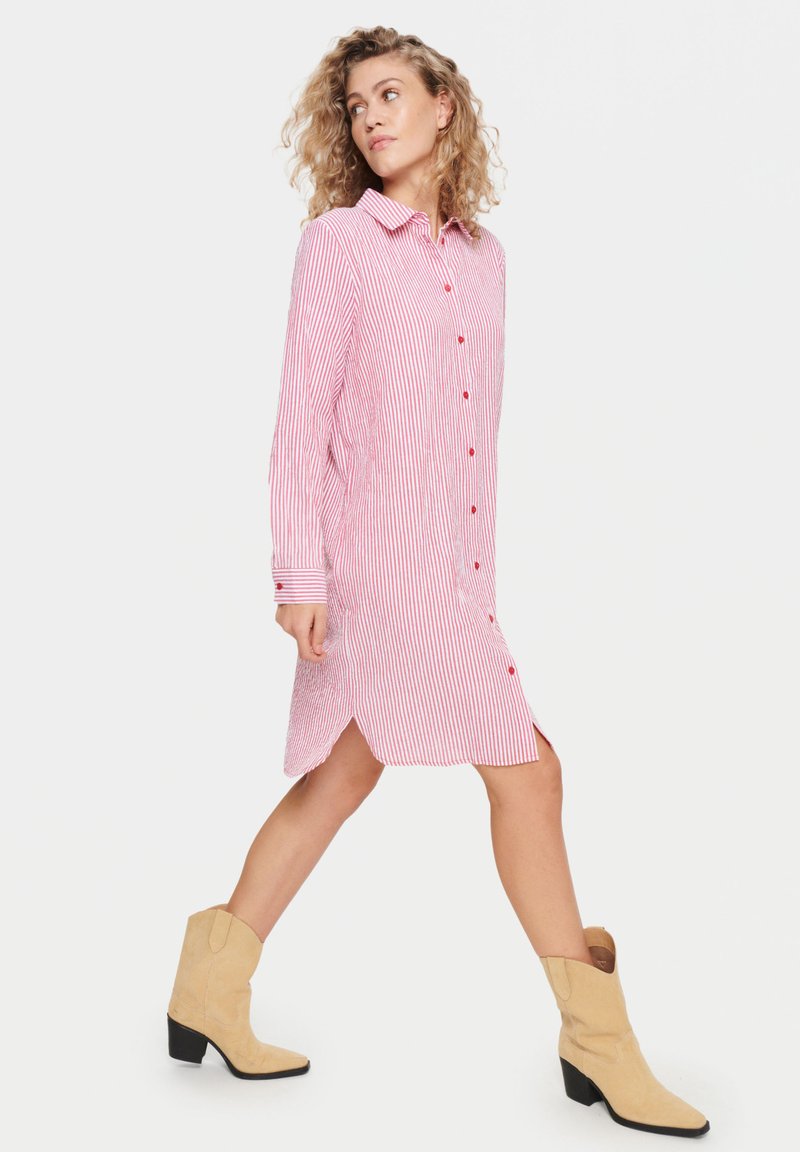 Saint Tropez UMMISZ - Robe chemise - equestrian red/rouge - ZALANDO.BE