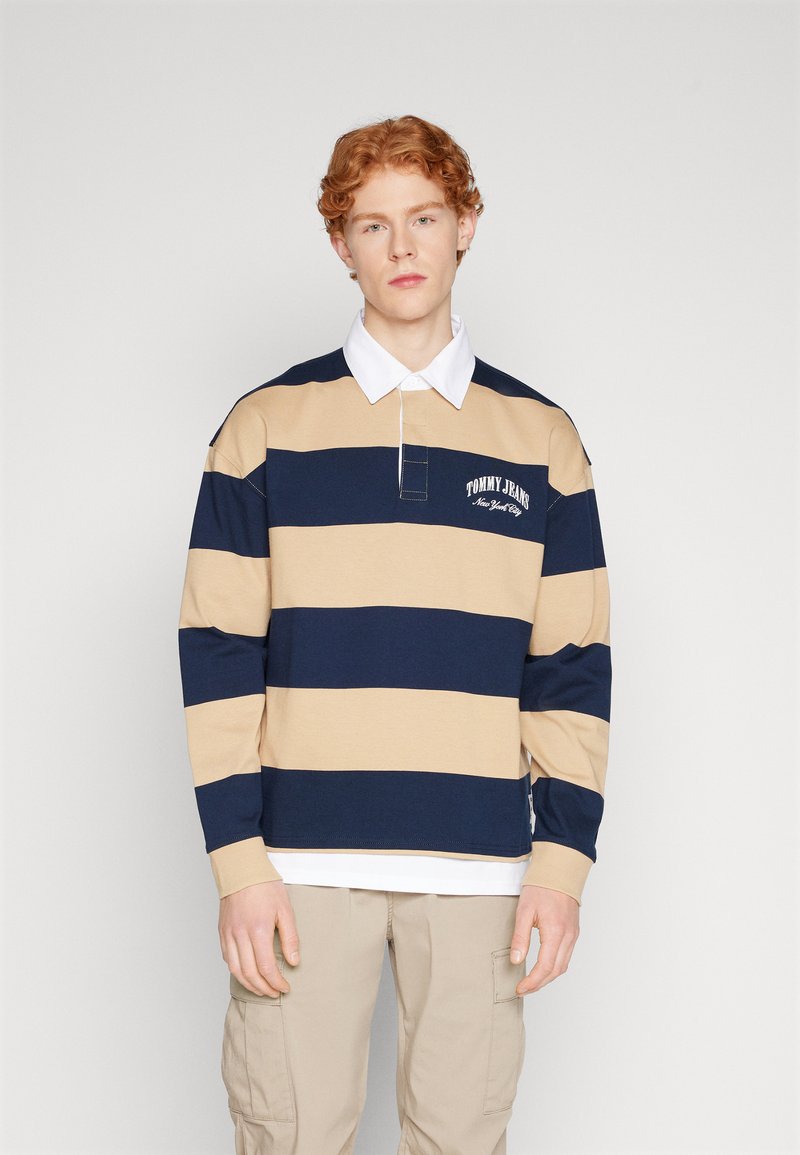 Tommy Jeans VARSITY RUGBY - T-shirt à manches longues - tawny sand ...