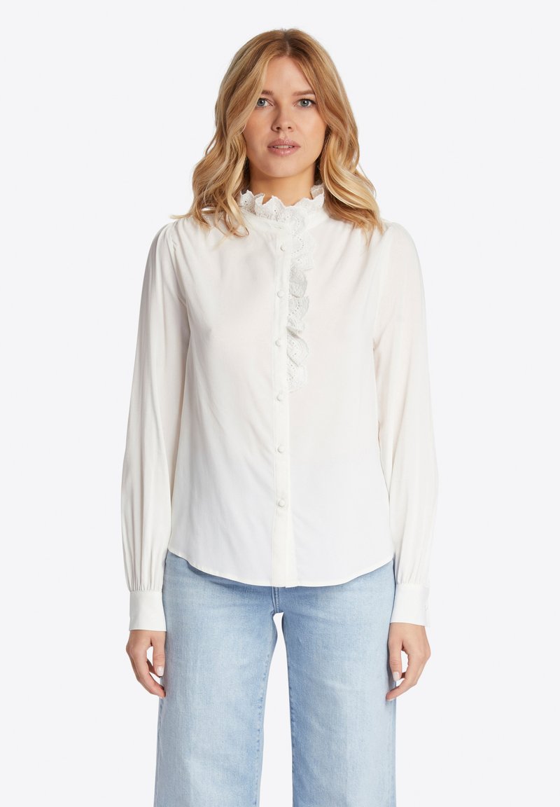 Rich & Royal MIT LOCHSTICKEREI - Button-down blouse - pearl white/white ...