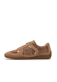 Clarks Originals MERIDOR LO - Trainers - beige - Zalando