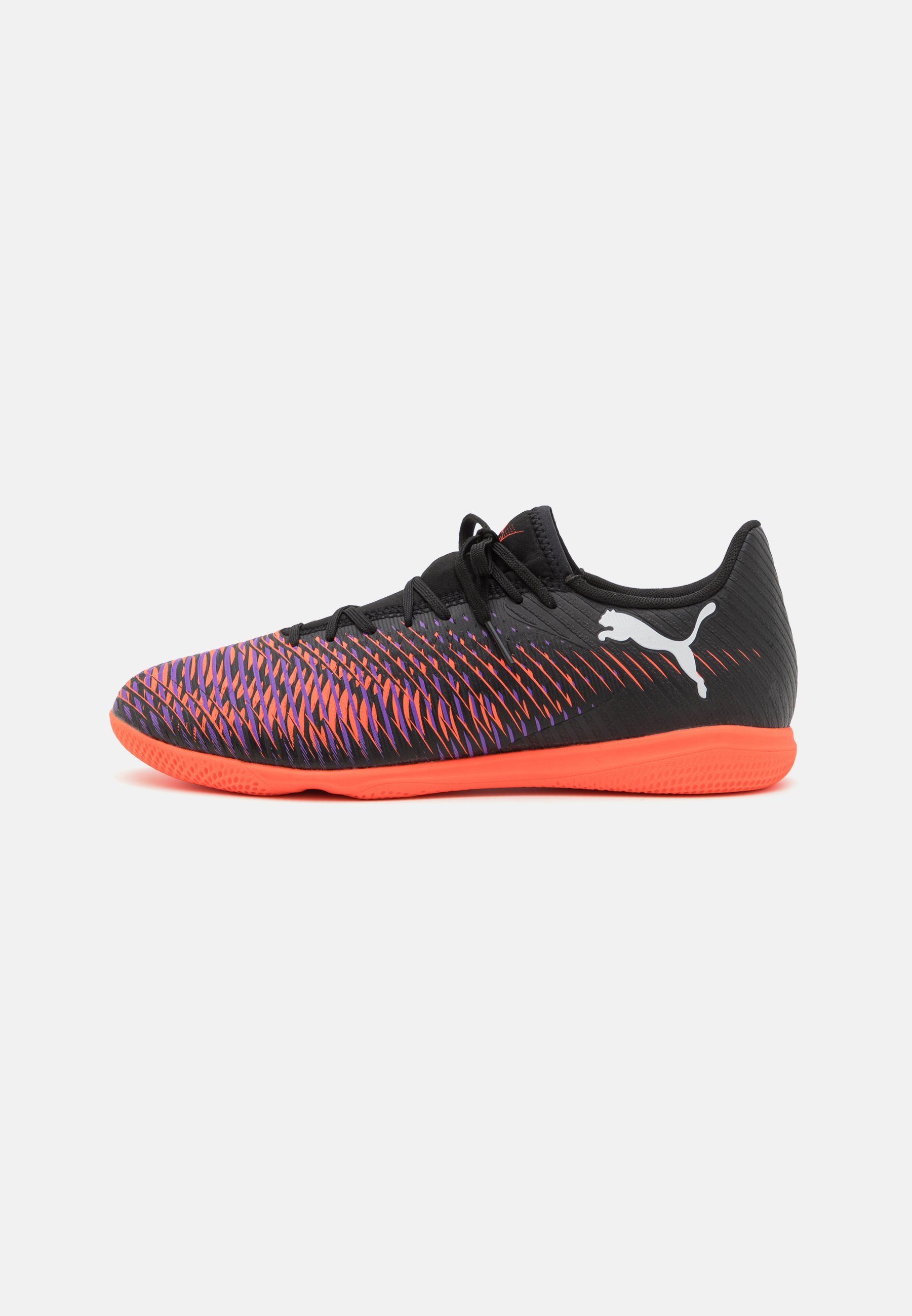 Puma black red store