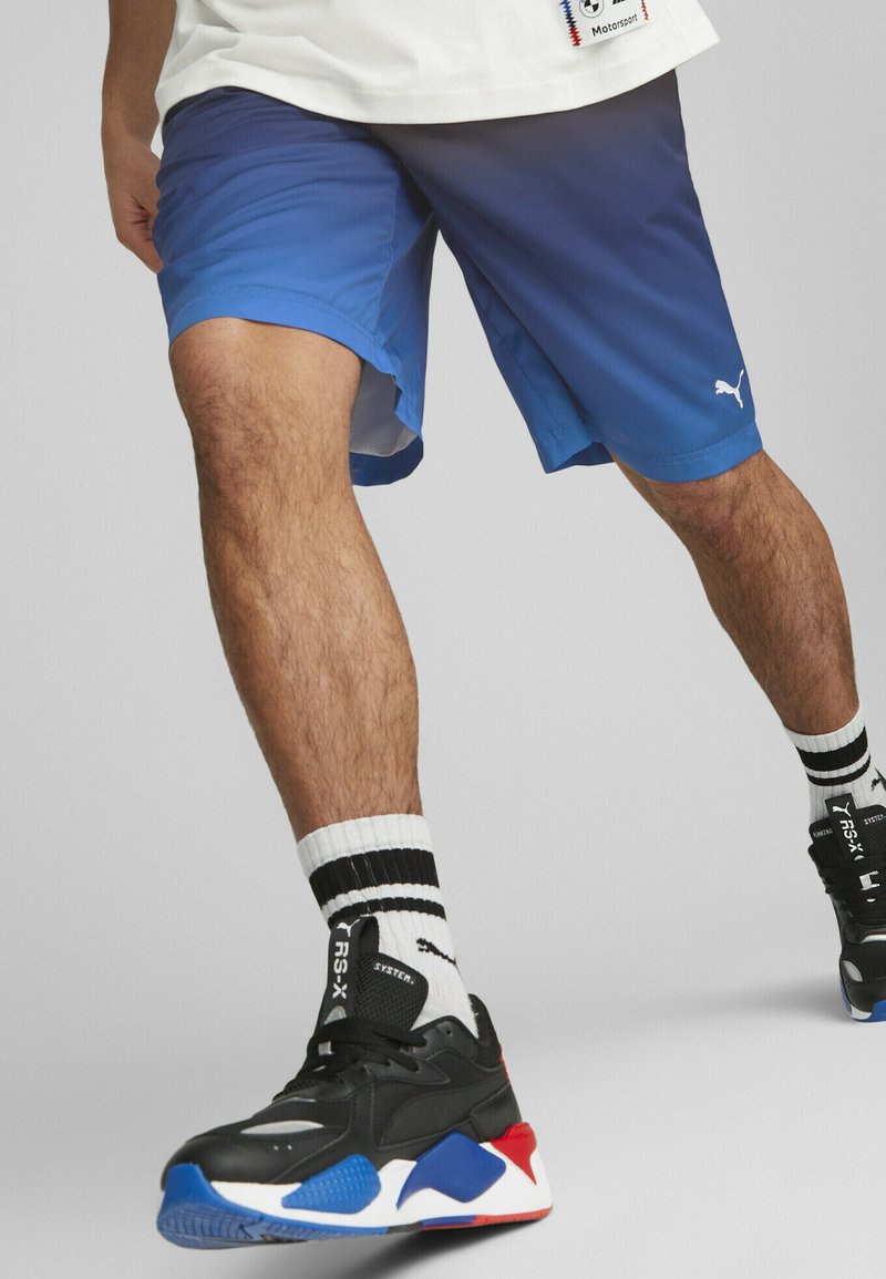 Puma BMW M MOTORSPORT ROAD TRIP - Shorts - white/blanco - Zalando.es