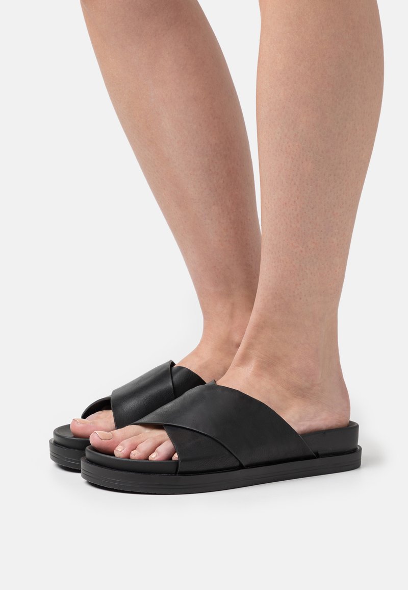 Rubi Shoes by Cotton On ISLA CROSSOVER - Pantoletai - black/juoda ...