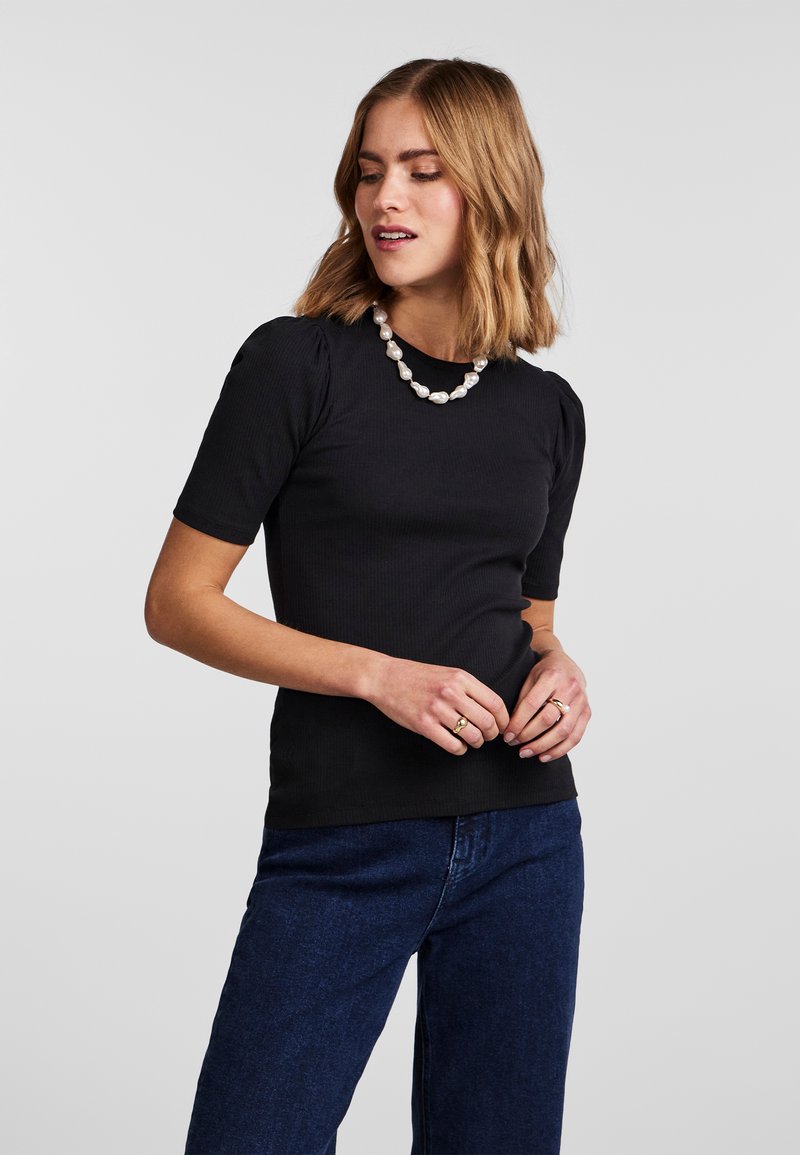 Pieces PCRUKA PUFF - Print T-shirt - black - Zalando.co.uk