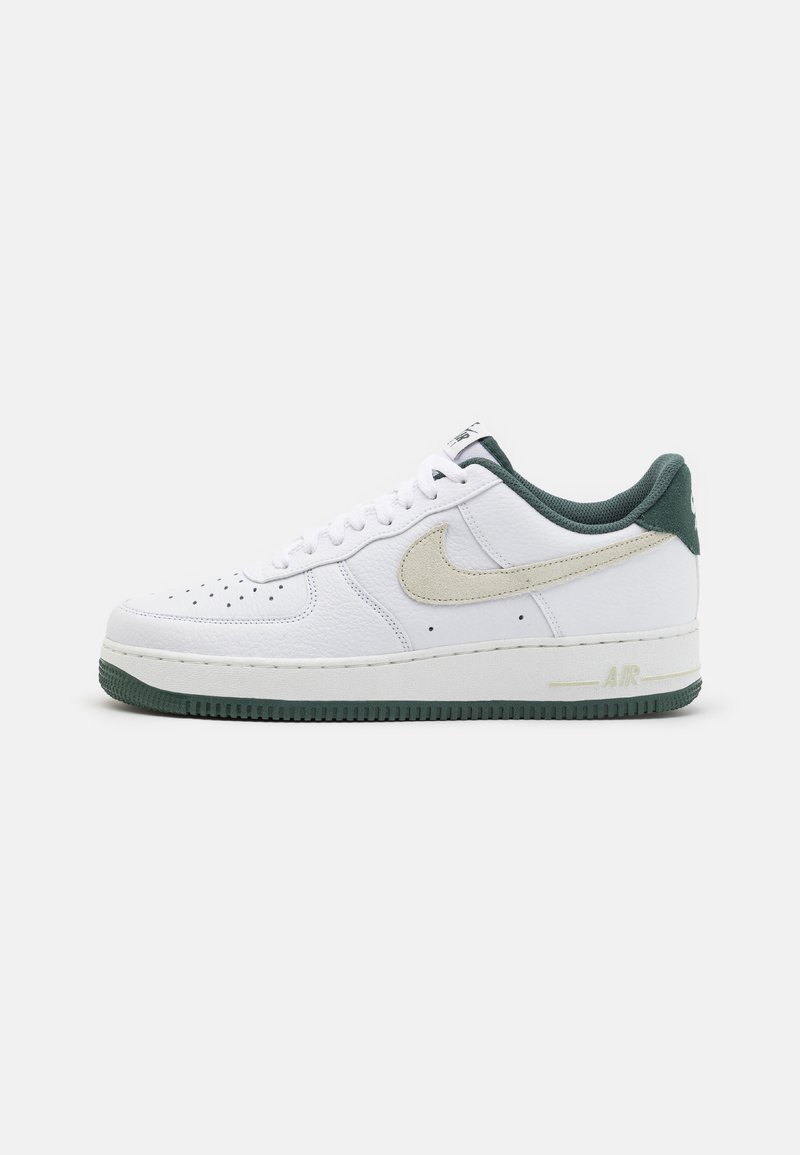 Nike Sportswear AIR FORCE 1 - Trainers - white/sea glass/vintage green ...