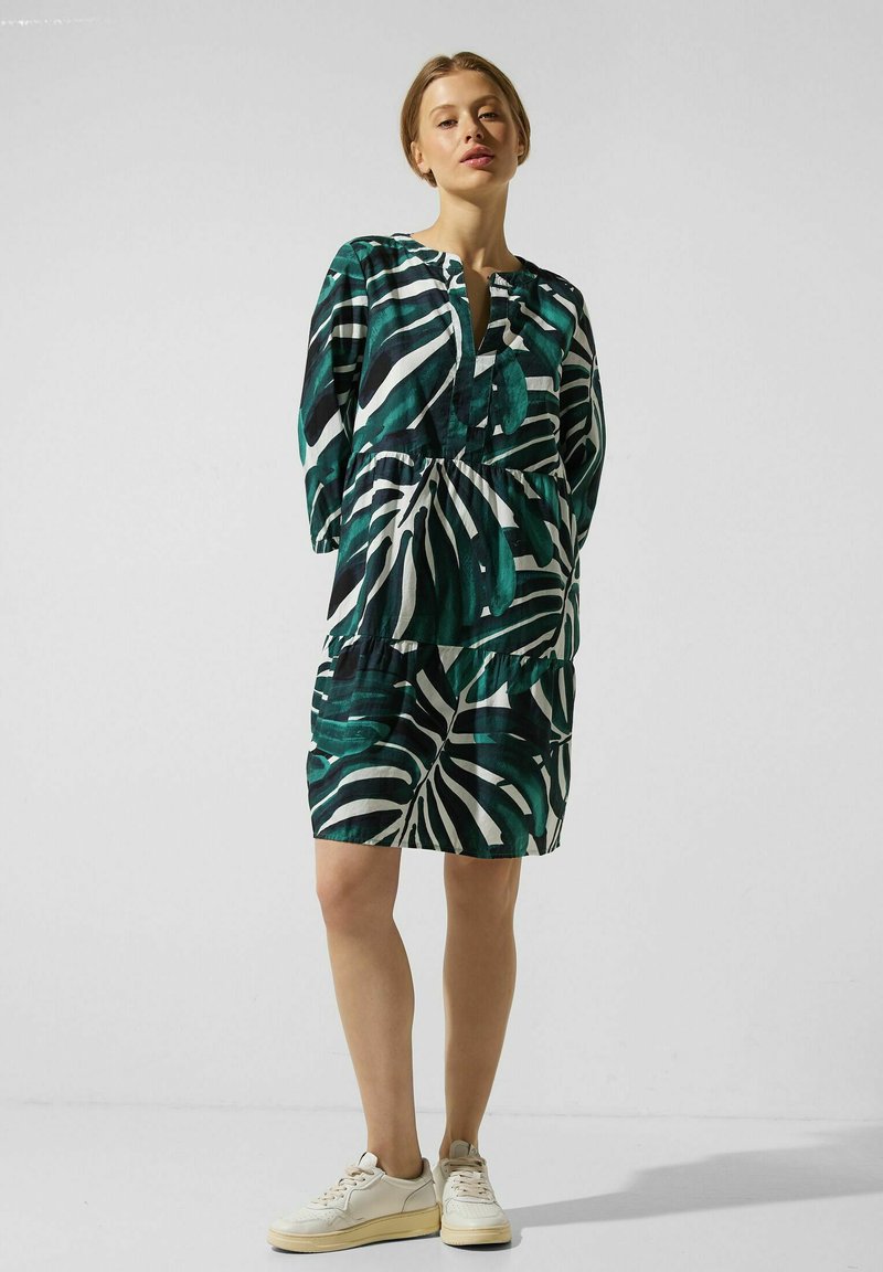 Street One MIT PRINT - Freizeitkleid - grün/hellgrün - Zalando.de