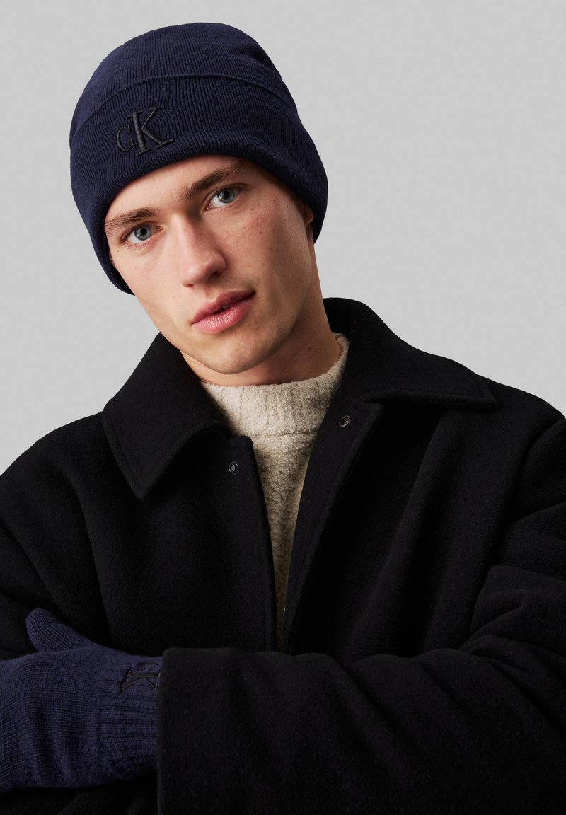 Calvin Klein Jeans SET - Kootud müts - ink/must - Zalando.ee