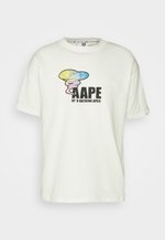 AAPE By A Bathing Ape PLANET OF THE APES REFERENCE PEACE - T-Shirt ...