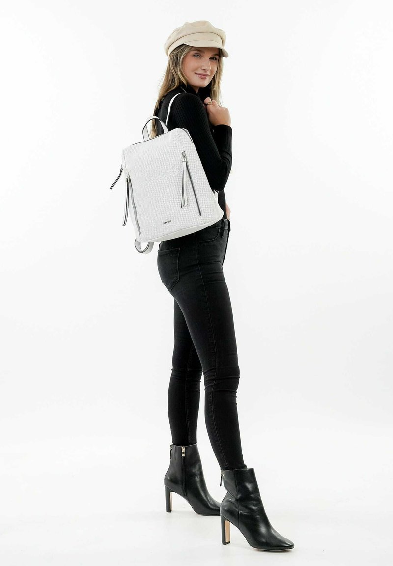 SURI FREY SUZY - Mochila - white/blanco - Zalando.es