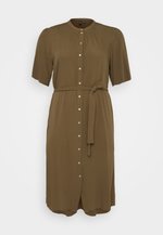 Vero Moda Curve VMCANNA FIONA CALF SHIRT DRESS - Vestido informal ...