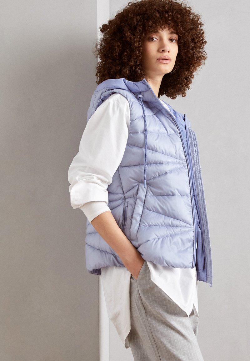 Esprit ULTRALT - Chaleco - light blue lavender/azul claro - Zalando.es