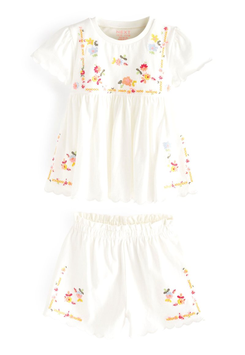 Next SHORT SLEEVE TOP AND SHORTS SET - Shorts - white embroidered ...