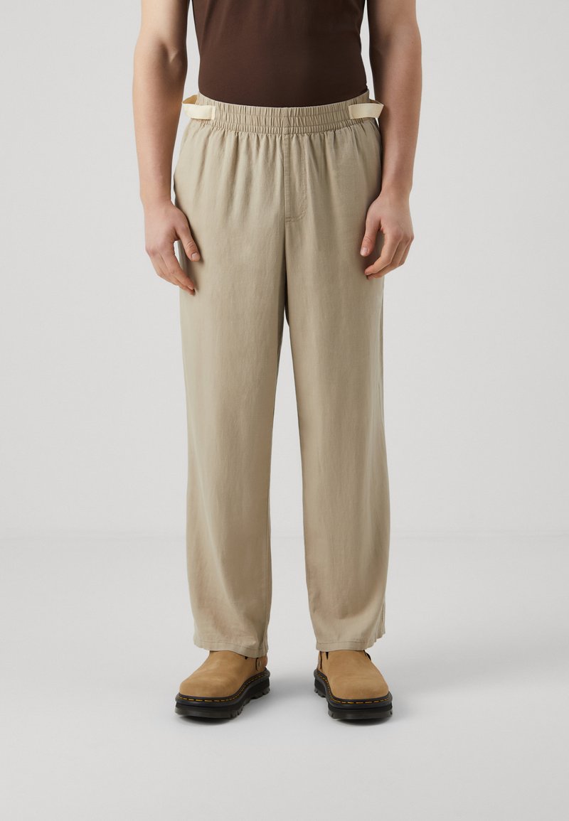 Pier One Pantalones - tan/tostado - Zalando.es
