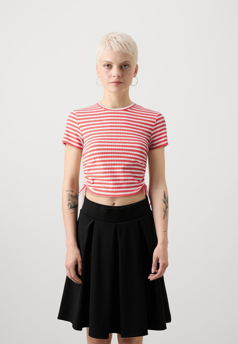 ONLY Petite ONLWENDY RUCHING - Trükipildiga T-särk - rose of sharon ...