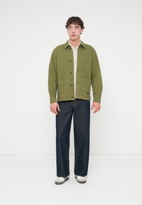 Jack & Jones JPRBLUDERRY WORKER OVERSHIRT - Shirt - winter moss/olive ...
