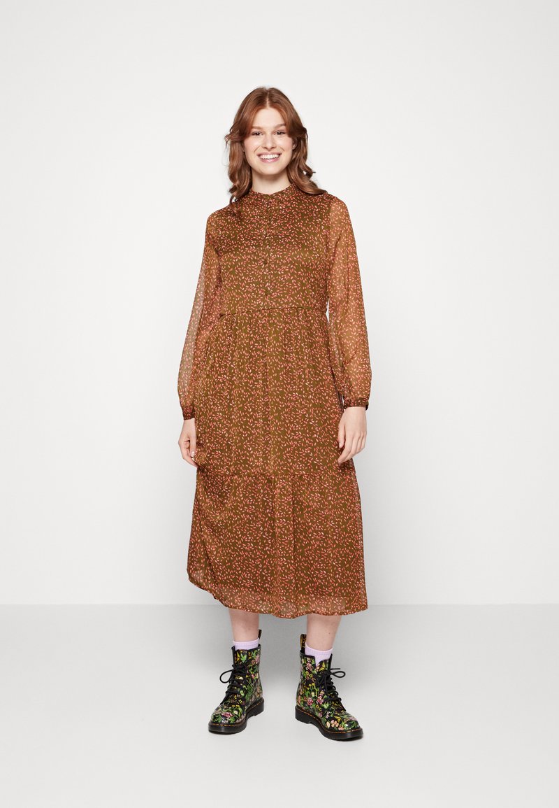 Pieces PCBLUME - Shirt dress - dark olive/high risk red/dark green ...