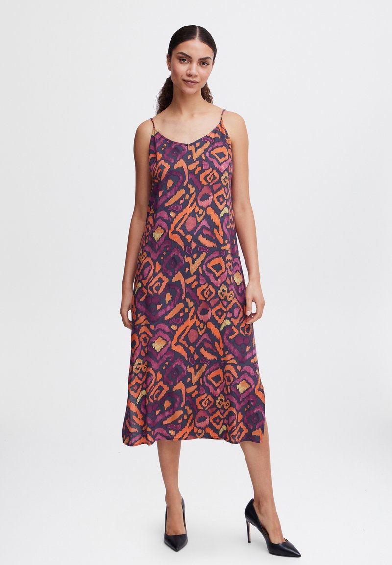 b.young MMMJOELLA SLIP - Freizeitkleid - black ikat mix/schwarz ...