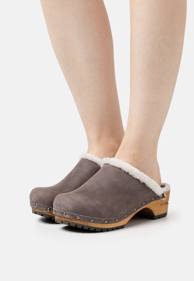 Sanita HESE OPEN - Clogs - antracite/dark grey - Zalando.ie