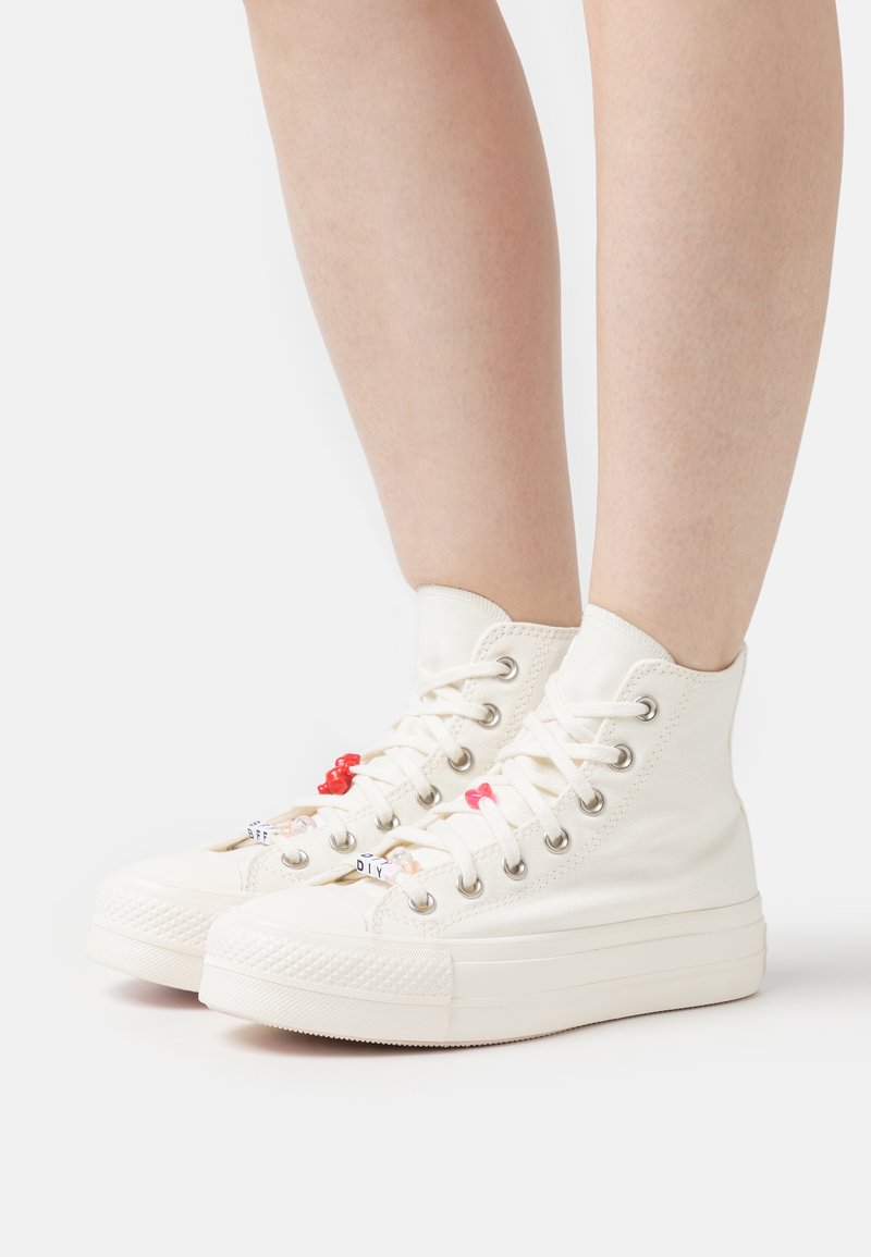 Converse CHUCK TAYLOR ALL STAR LIFT - High-top trainers - beige/black ...