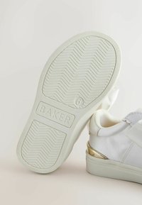 Baker by Ted Baker REGULAR FIT - BOW - Sportcipő - ivory satin/fehér ...