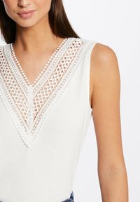 Morgan TANK WITH WIDE STRAPS - Top - off white/offwhite - Zalando.at