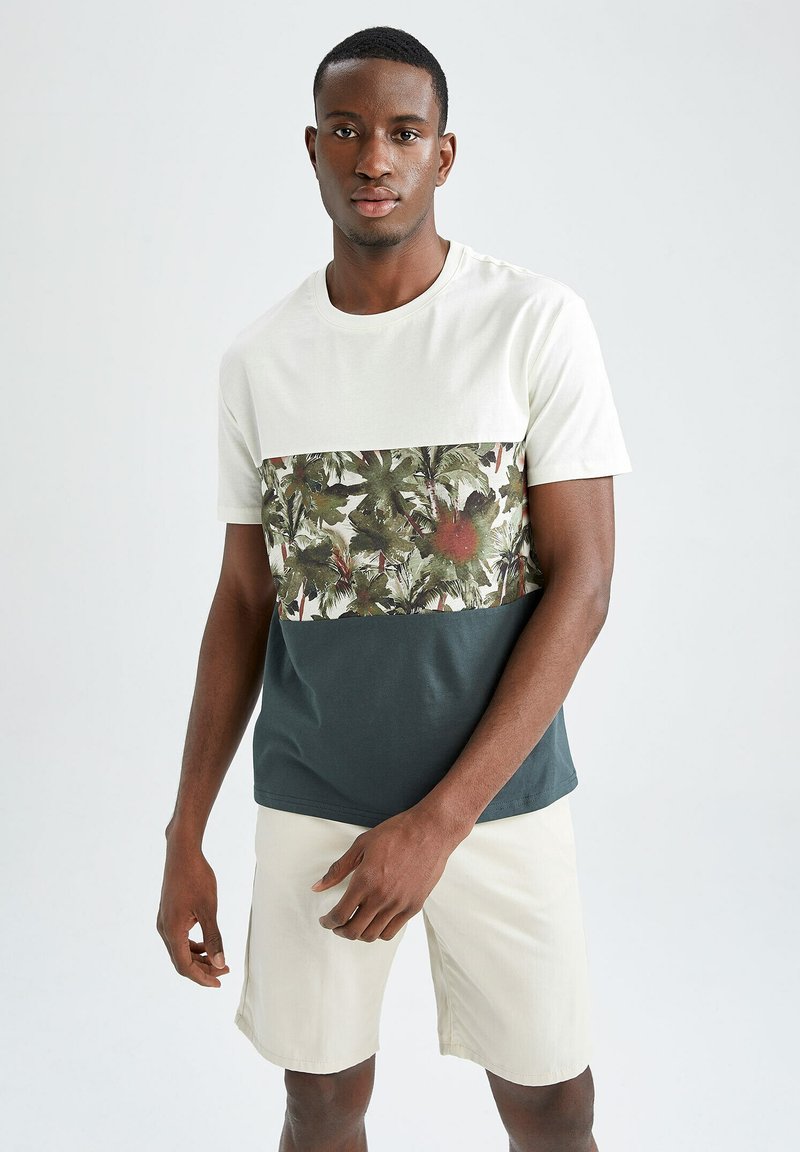 Defacto T Shirt Print Ecru Beige Zalando At