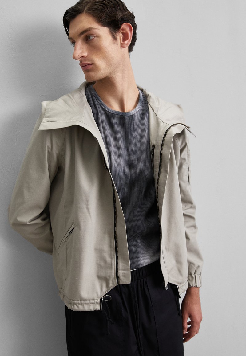 MINOÁR HIGH COLLAR HEXAGON JACKET - Giacca leggera - beige - Zalando.it
